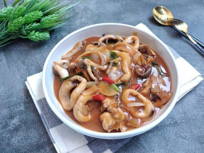 Resep Cumi Saus Tiram Paling Lezat, Ide Makan Siang Enak